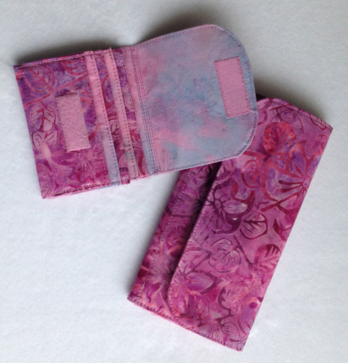 The Organized Wallet Pattern – Quilting Books Patterns and Notions