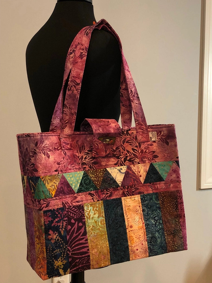 The Caroline Bag Quilting Patterns – Quilting Books Patterns and Notions